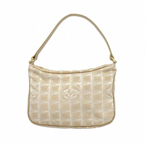 CHANEL | Bags | Chanel Cream Bag | Poshmark